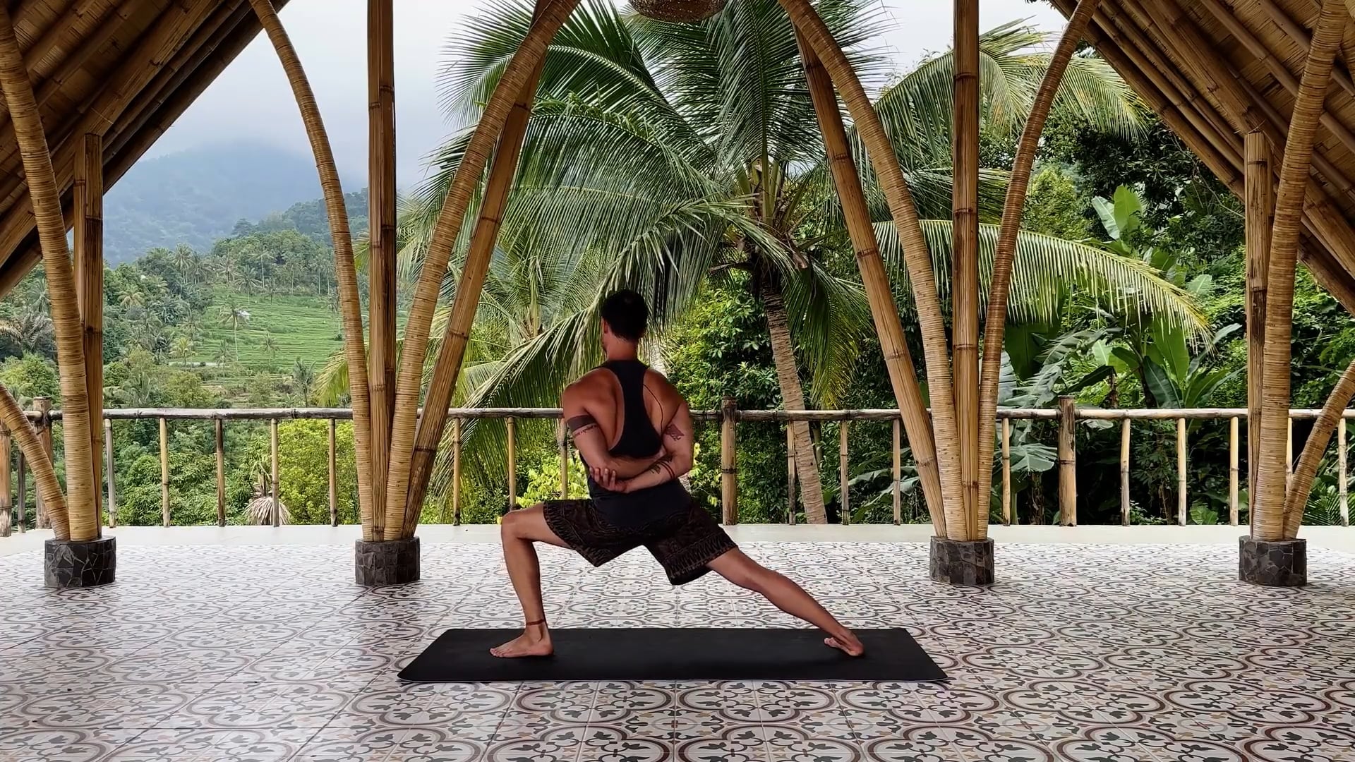 Bali - Az elemek tánca - Föld - Diószegi Ádám - jogaoktato.hu